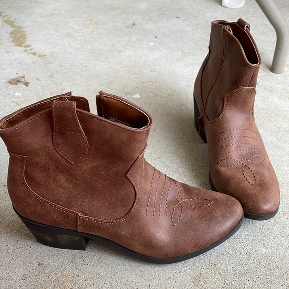 True Craft | Shoes | True Craft Winnie Bootie | Poshmark